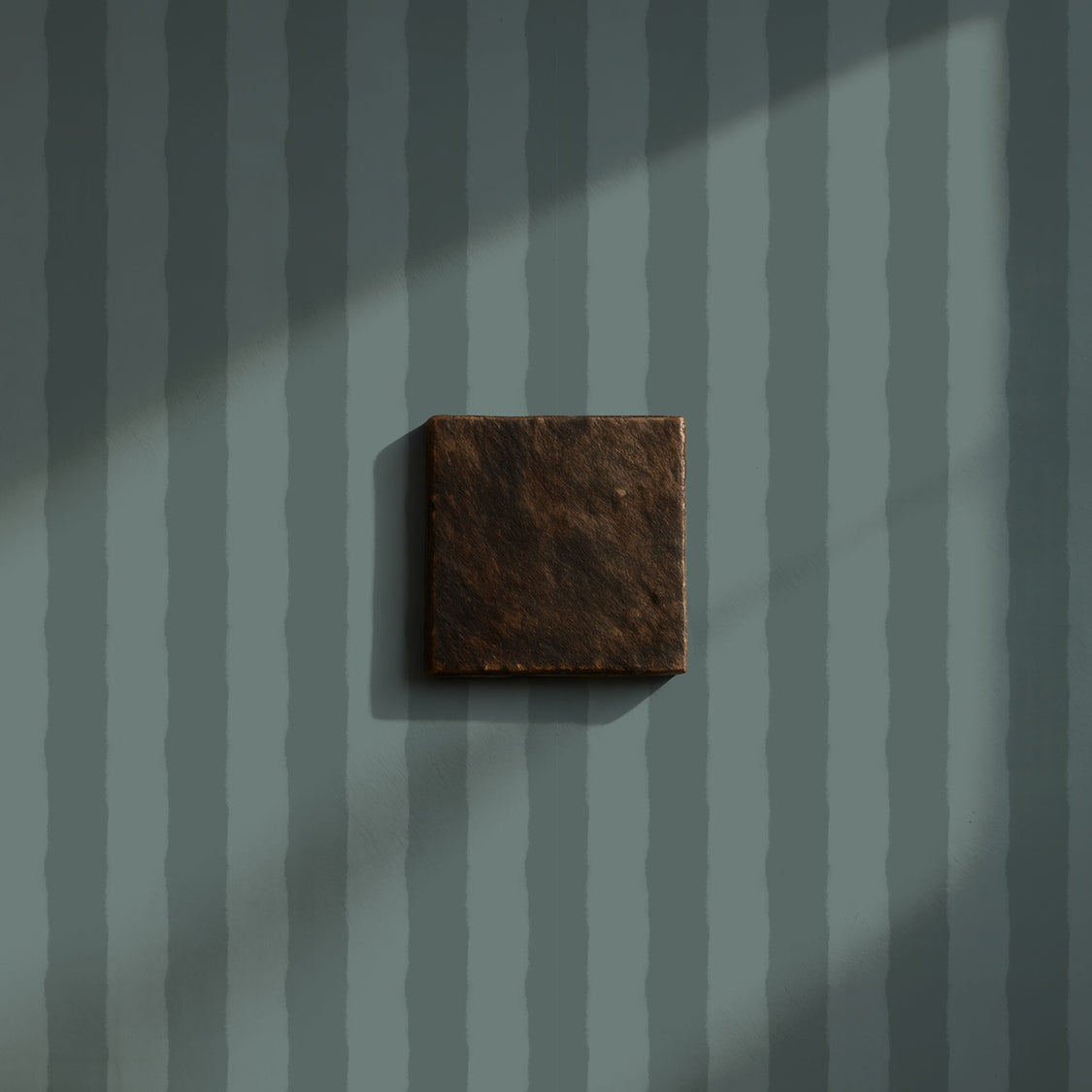 Frayed Lines | Jade Green & Gray Jagged Striped Wallpaper – Sckribbles